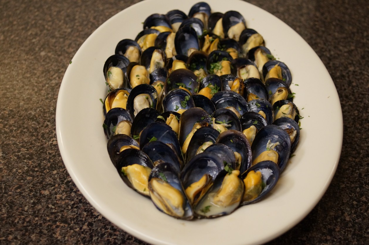 | Mussels Meuniere: One Man’s Staple is another Man’s FadRecipes or ...